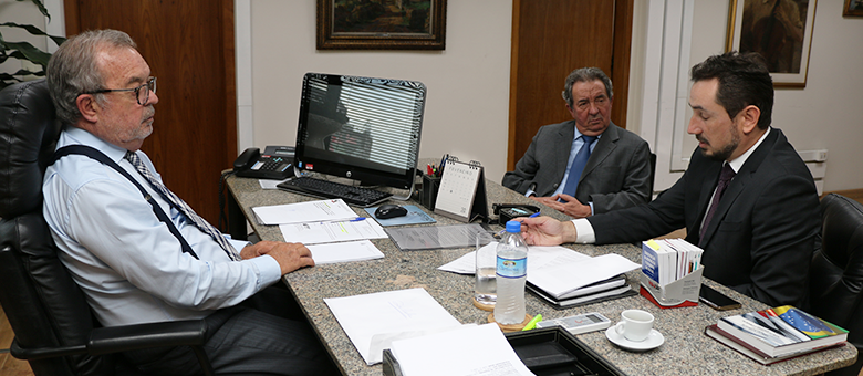 SINPCRESP participa de audiência no Tribunal de Contas | Tribunal de ...